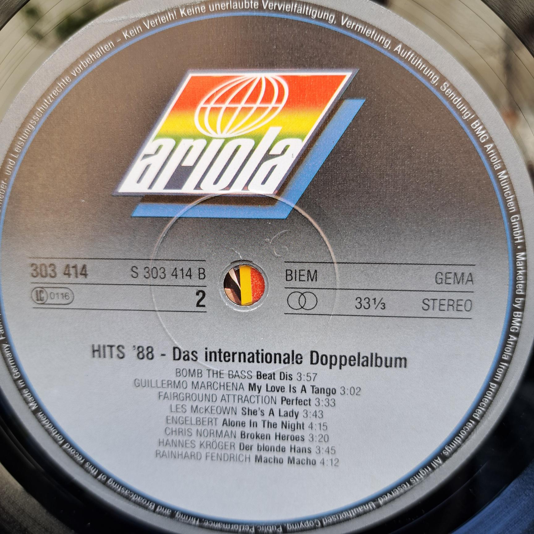 Hits 88 Disc VINIL 2LP VG VG- (R) Milli Vanilli, Sandra, Blue System, C ...